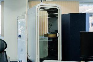 15 Podcast Studio Room and Background Design Ideas to Steal